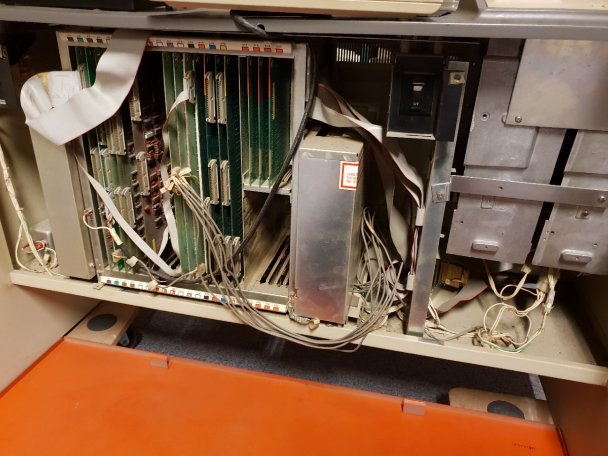 HomeComputerMuseum - Sperry-Univac 3039-01