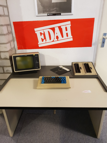 HomeComputerMuseum - Sperry-Univac 3039-01