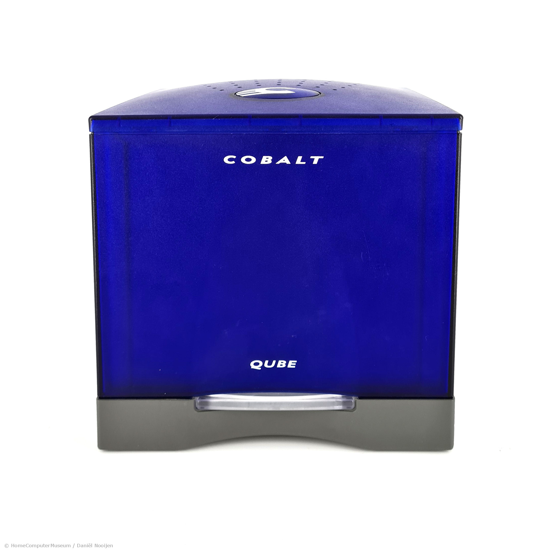 HomeComputerMuseum - Cobalt Qube 2