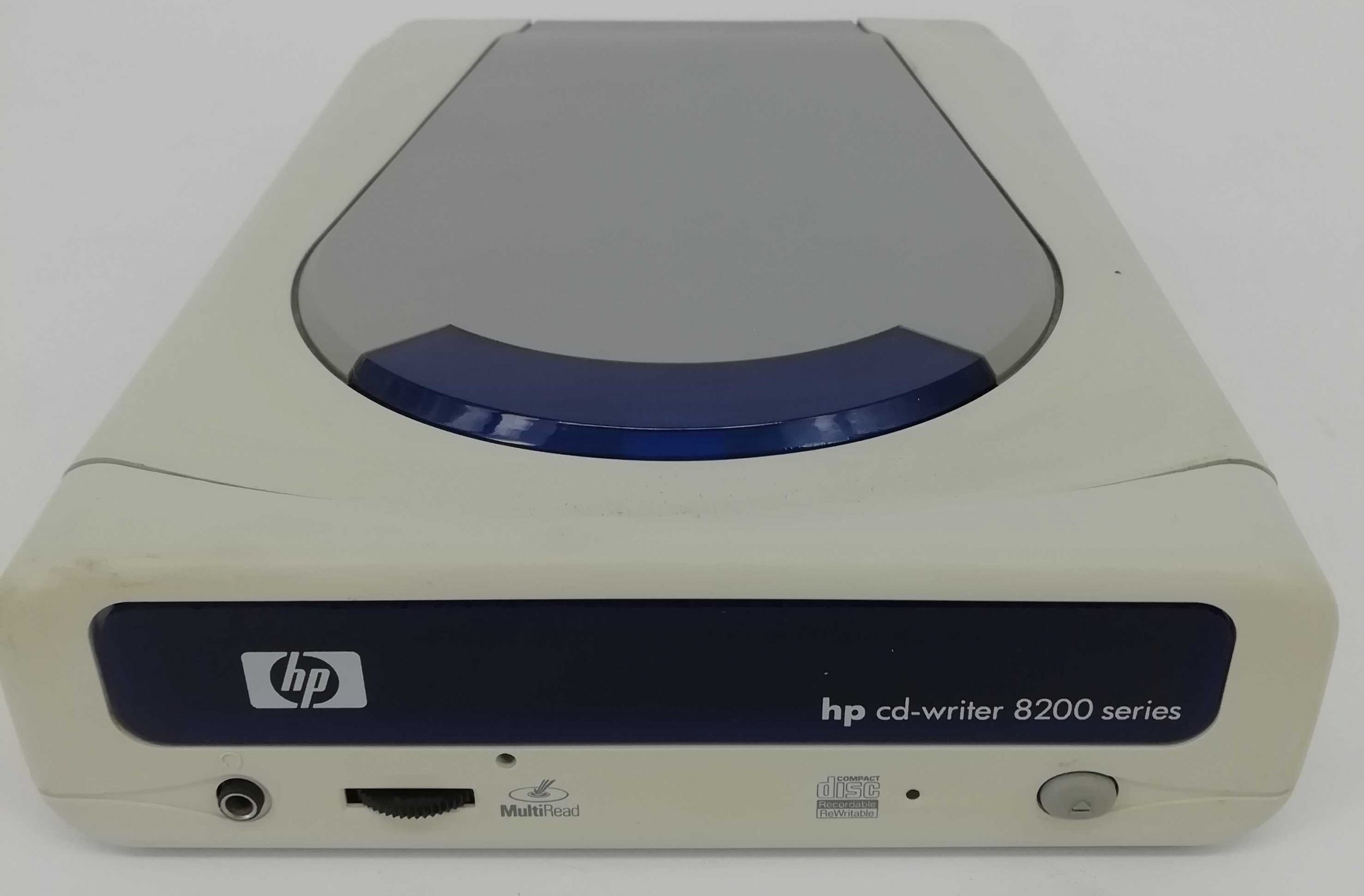 HomeComputerMuseum - HP CD Writer 8200 Series