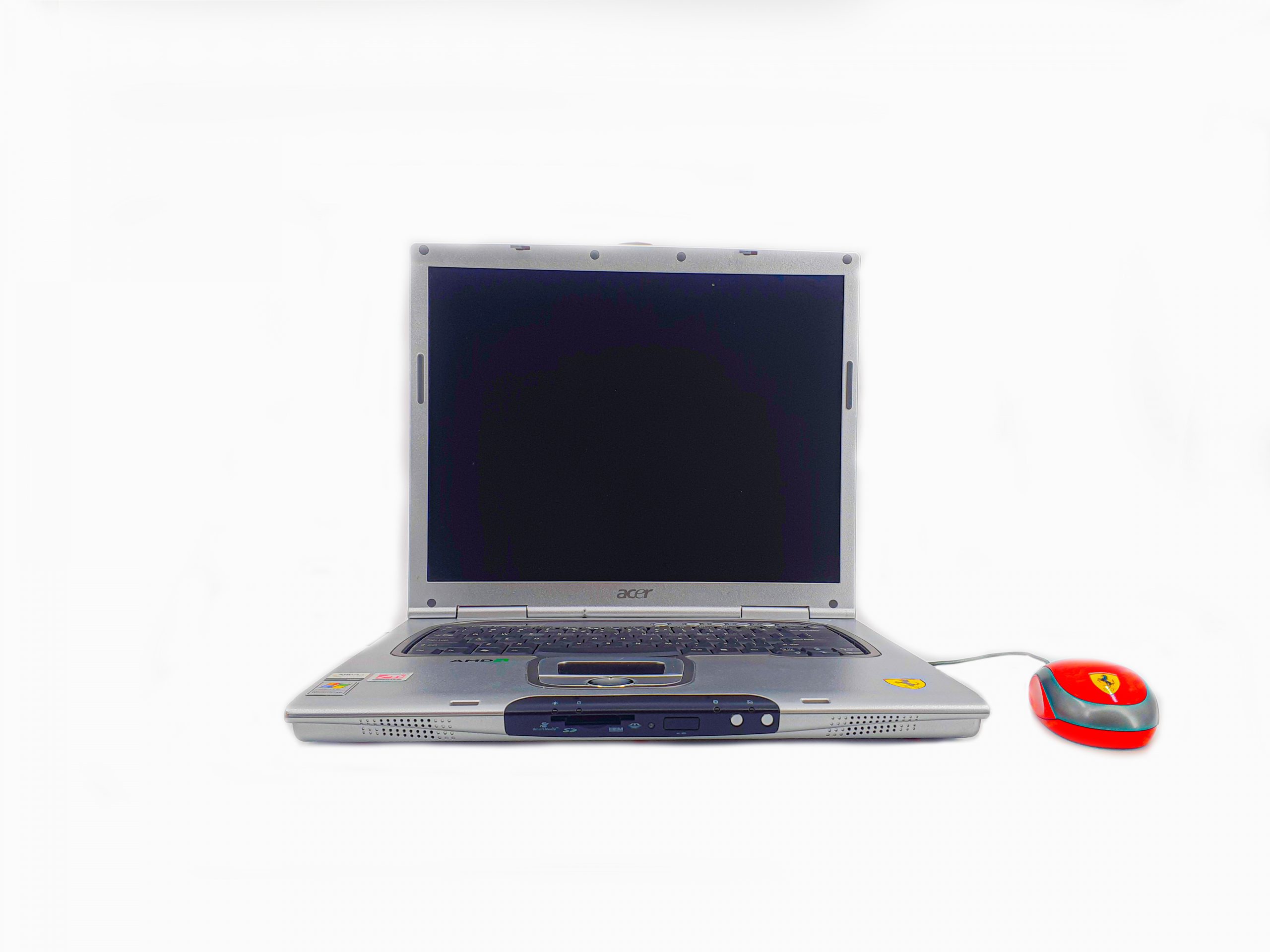 HomeComputerMuseum - Acer Ferrari 3000