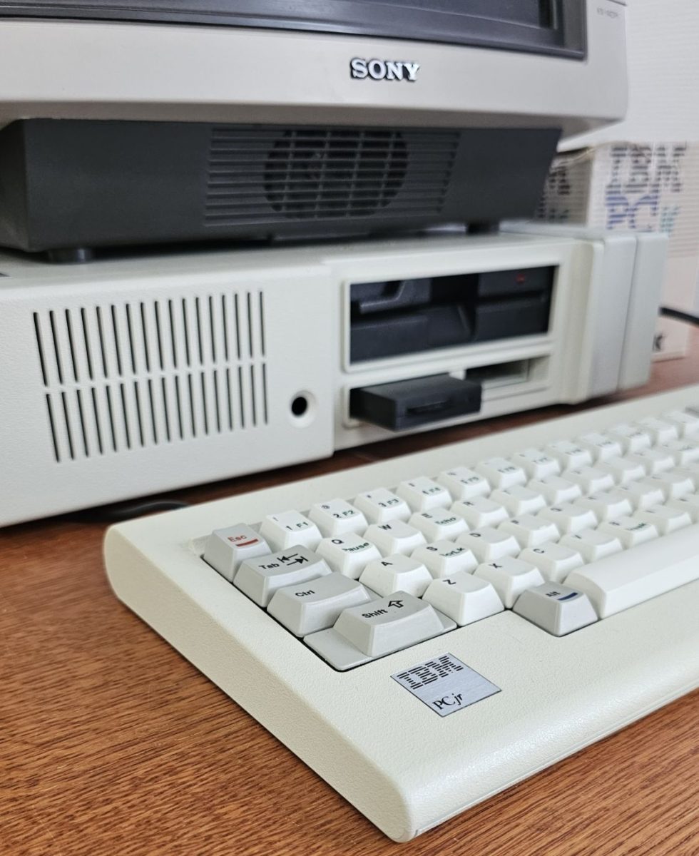 HomeComputerMuseum - IBM PCjr (PC Junior)