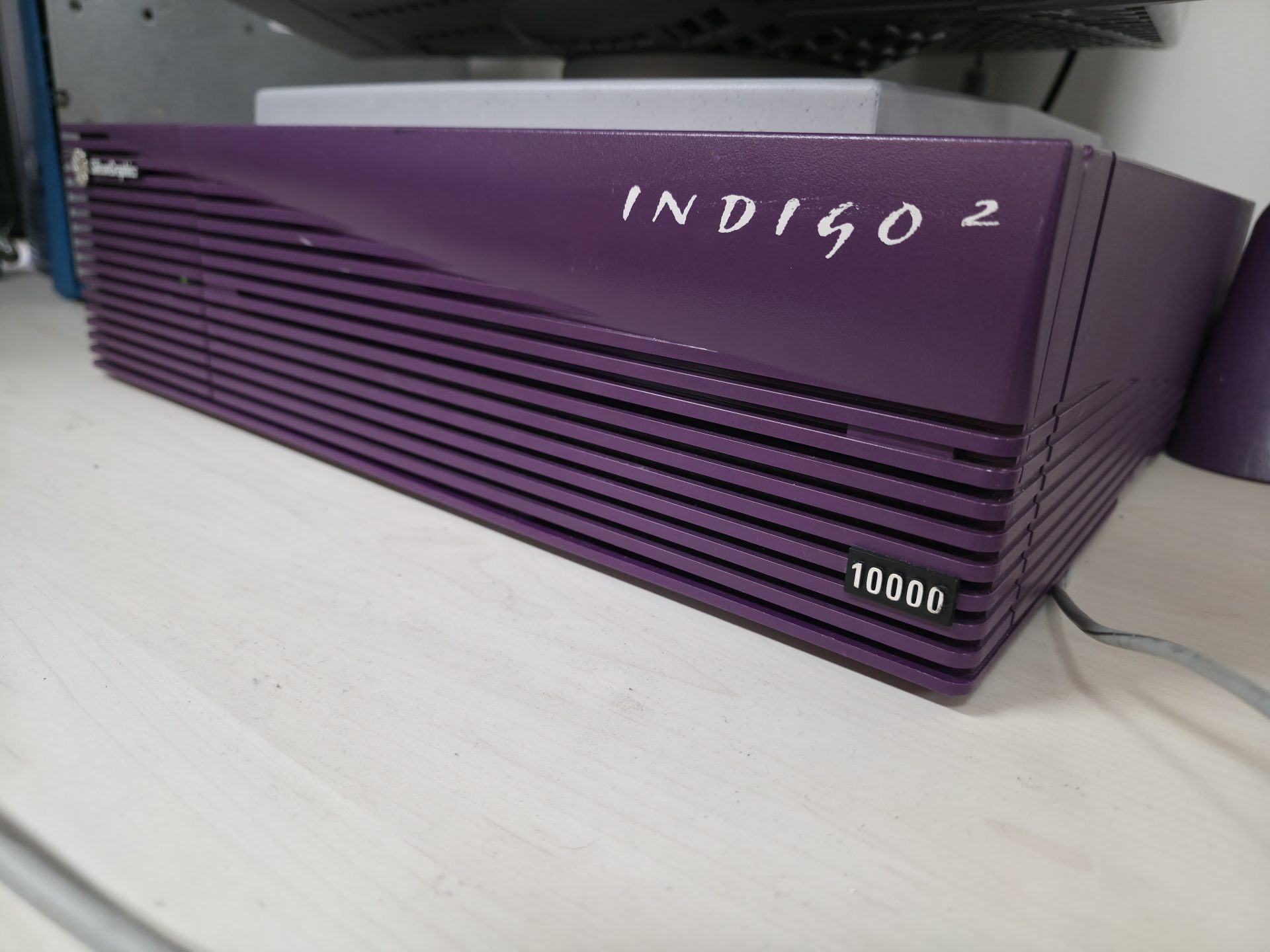 HomeComputerMuseum - Silicon Graphics Indigo 2 IMPACT 10000